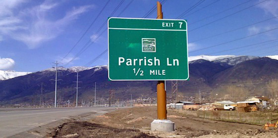 Navigating America: How Traffic Signs Help Us Find our Way | Signs.com Blog