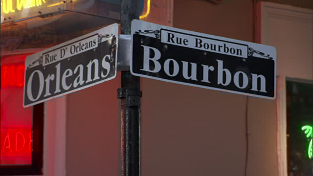 Famous Signs Across The 50 States | Signs.com Blog