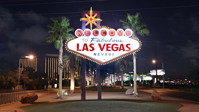 Famous Signs Across The 50 States | Signs.com Blog