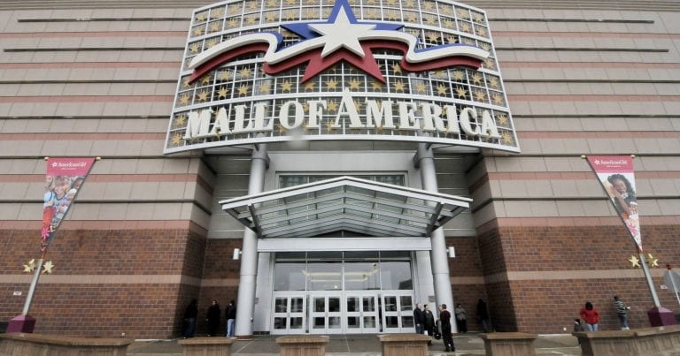 Famous Signs Across The 50 States | Signs.com Blog